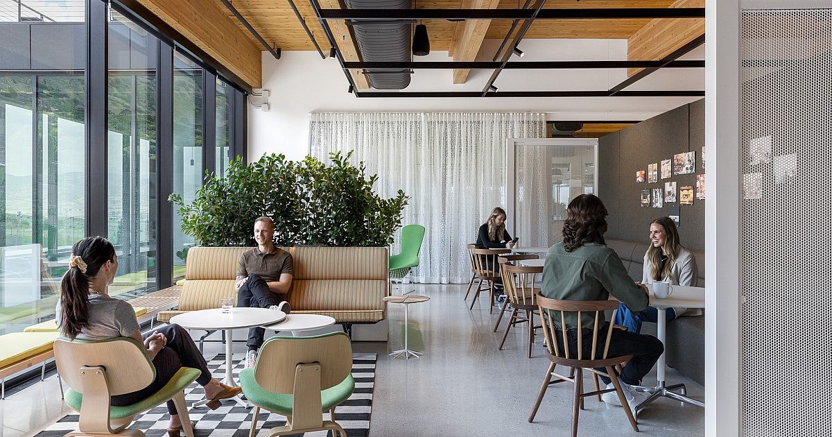 HB Workplaces | Elevate Your Workday with HB Workplaces