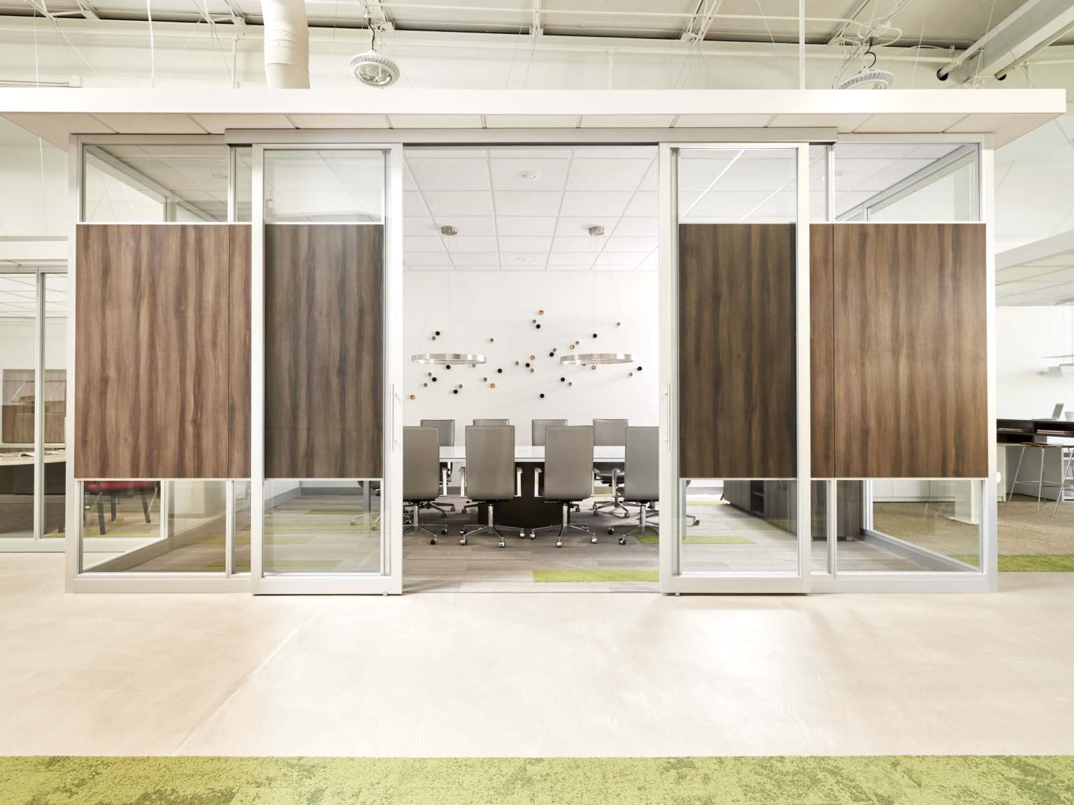 HB Workplaces | Solutions for USAF on Newly-Awarded Trendway Contract